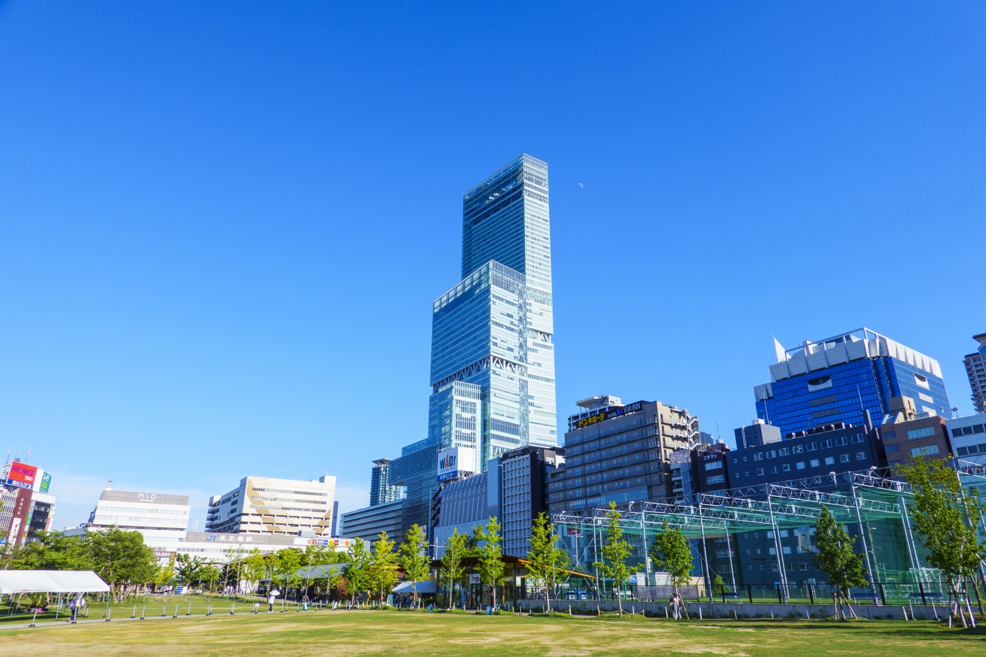 TECTECの最寄り駅「天王寺」周辺の商業施設を紹介 - TECTEC